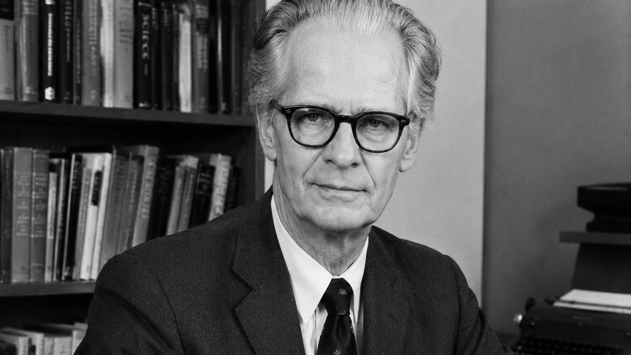 B. F. Skinner, uma das mentes mais influentes da psicologia, disse: “Um ...